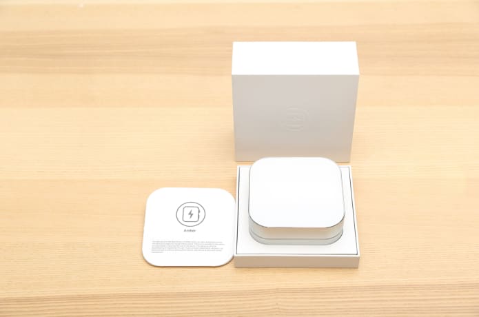 Amber - A Watchcase Power Bank for Apple Watch | Indiegogo