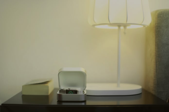 Amber - A Watchcase Power Bank for Apple Watch | Indiegogo