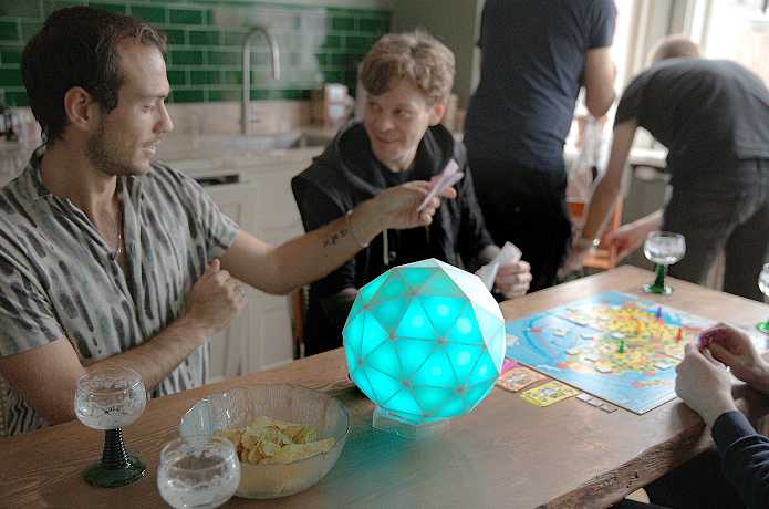 GLORB - A smart lamp and living sculpture | Indiegogo