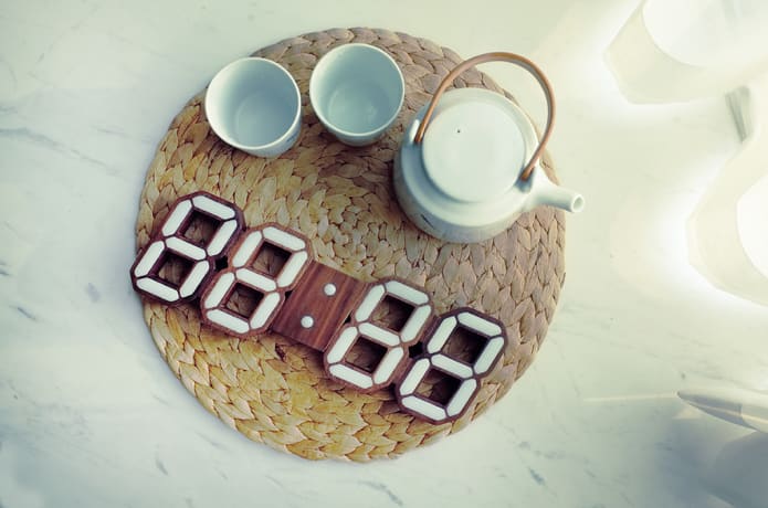 magictime,Smart wooden led clock | Indiegogo